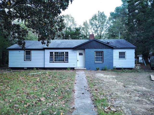517 Greenmead Dr, Kinston, NC 28501
