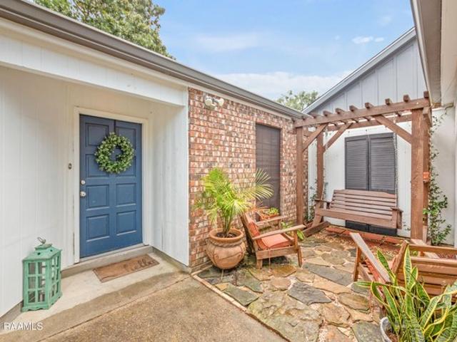 517 Kaiser Dr, Lafayette, LA 70508