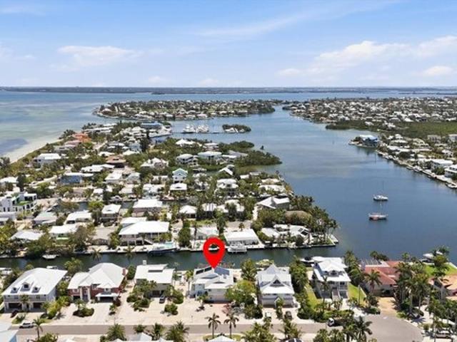 517 Kumquat Dr, Anna Maria, FL 34216