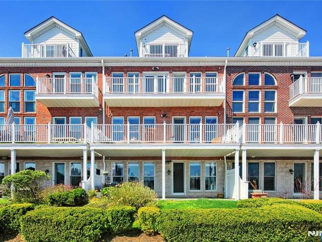 517 Harbor Place, West New York, US, NJ