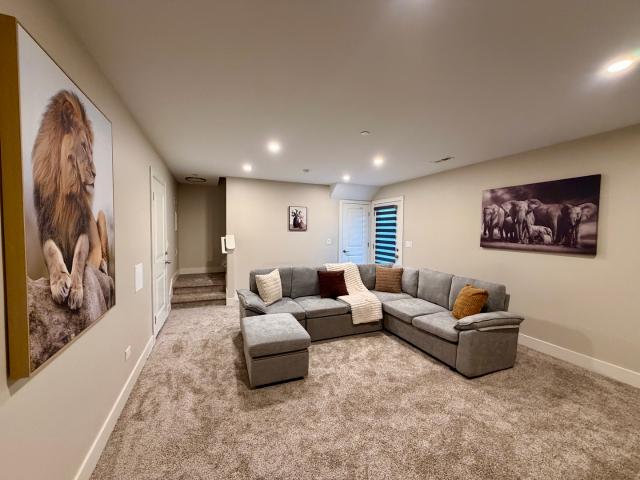 517 Highland Parkway