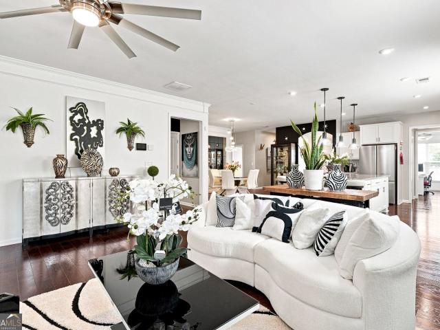 517 Inkberry Drive