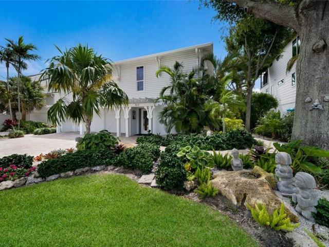 517 Loquat Dr, Anna Maria, FL 34216