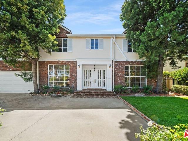 517 N Elm Drive