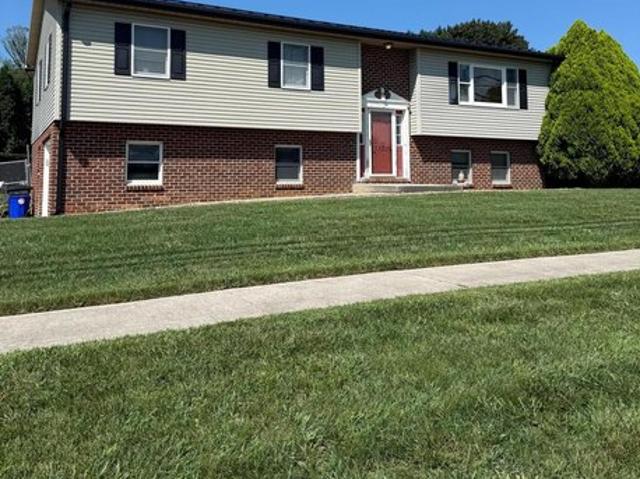 517 N Morris St, Shippensburg, PA 17257