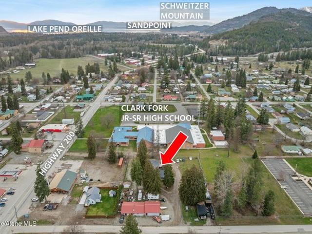 517 N Stephen St, Clark Fork, ID 83811