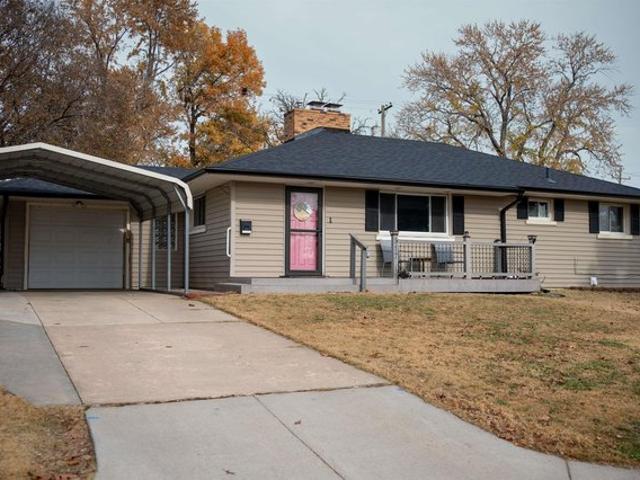517 NE 12th St, Abilene, KS 67410