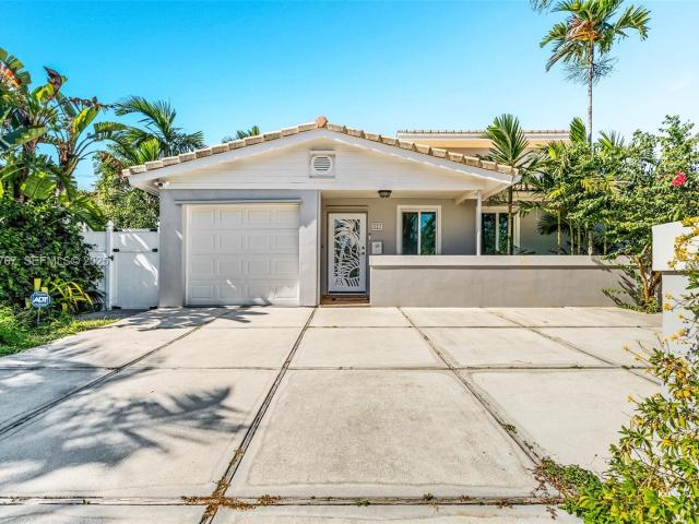 517 NE 2nd Pl, Dania Beach, FL 33004 | MLS #A11932 | Compass