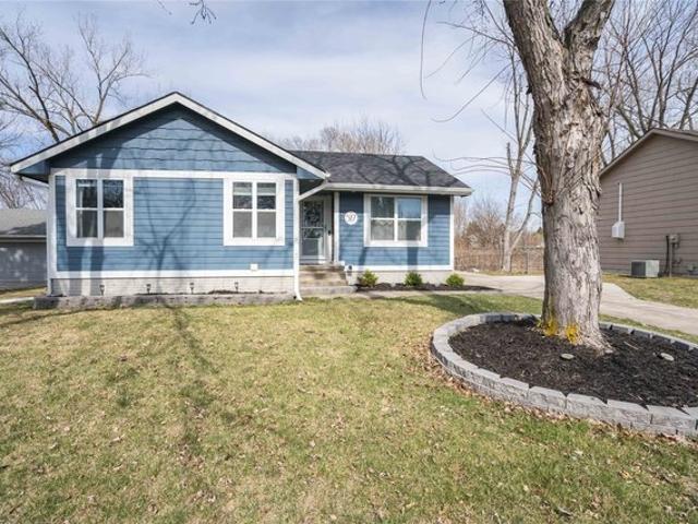 517 NW Scott St, Ankeny, IA 50023