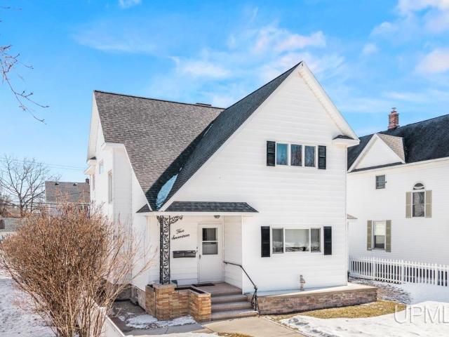 517 S 9th Street