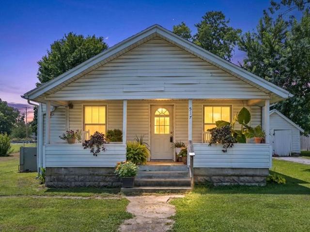 517 S Missouri St, Marionville, MO 65705