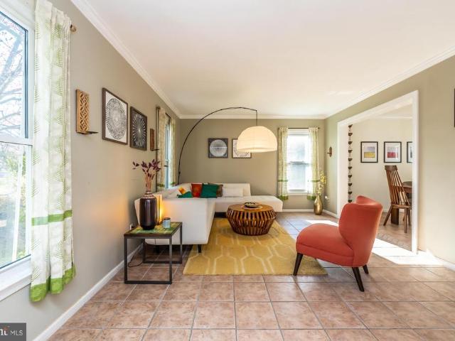 517 Summercroft Drive
