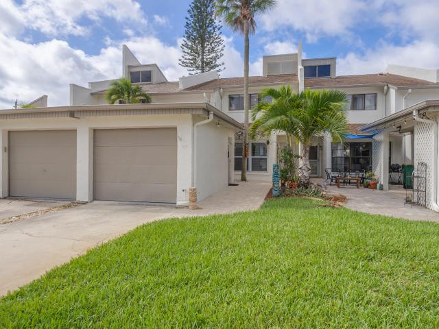 517 Summerset Ct, Indian Harbour Beach, FL 32937 | MLS #1070 | Compass