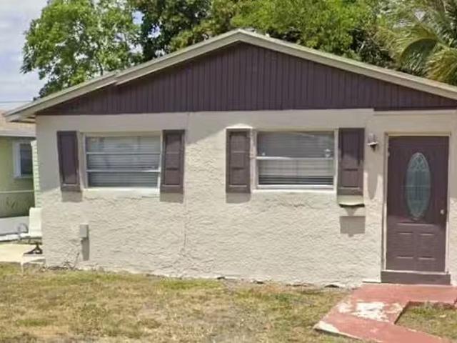 517 SW 10th St, Delray Beach, FL 33444 MLS T3541613