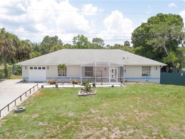 517 Plumosa Ave, Lehigh Acres, FL 33972