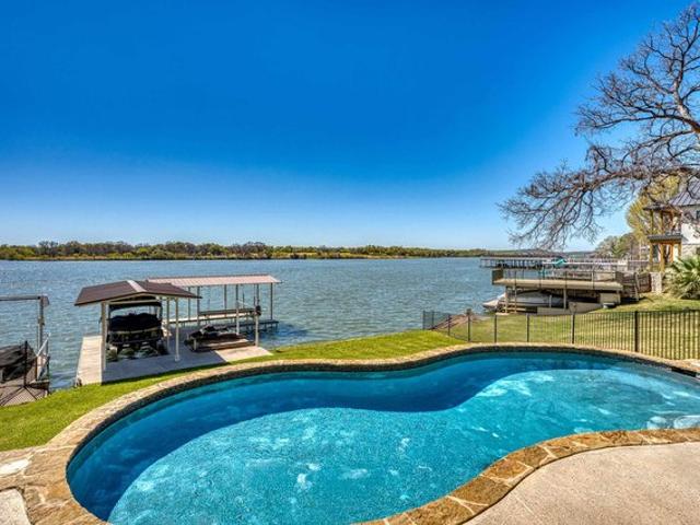 517 Reynolds St, Kingsland, TX 78639