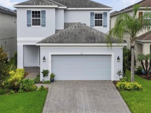 517 Red Rose Ln, Sanford, FL 32771