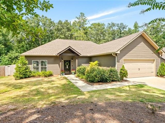 517 Rustic St, Opelika, AL 36801