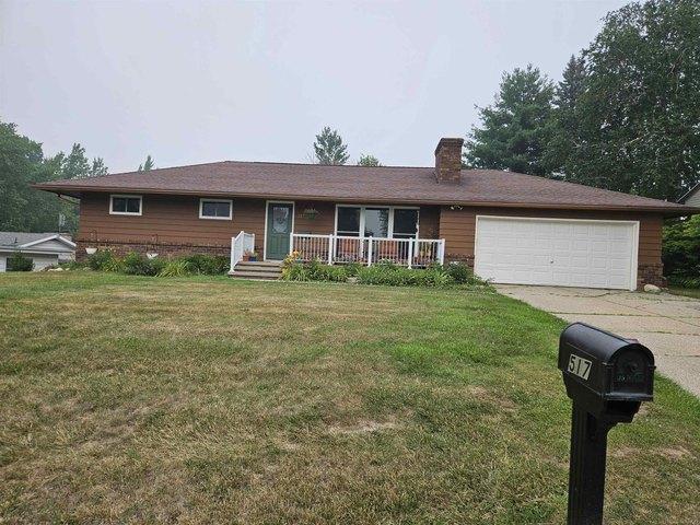 517 W Colfax St, Hastings, MI 49058