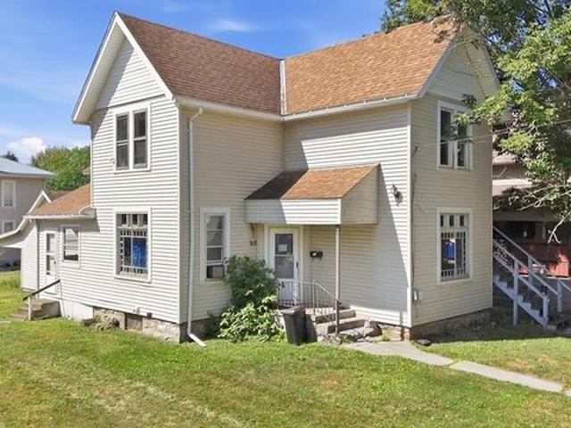 517 Woodlawn Ave, Bucyrus, OH 44820