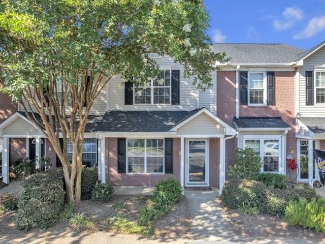 517 Waterbrook Dr, Greenville, SC 29607