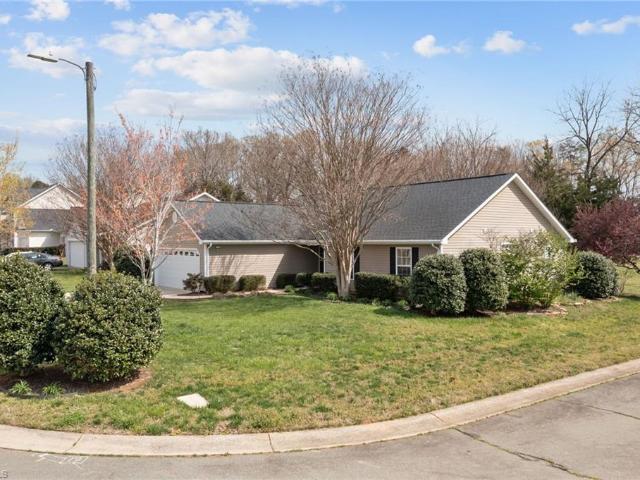 517 Walnut Crossing Drive