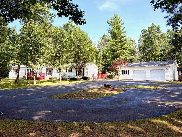 517 Whitetail Dr, Prudenville, MI 48651