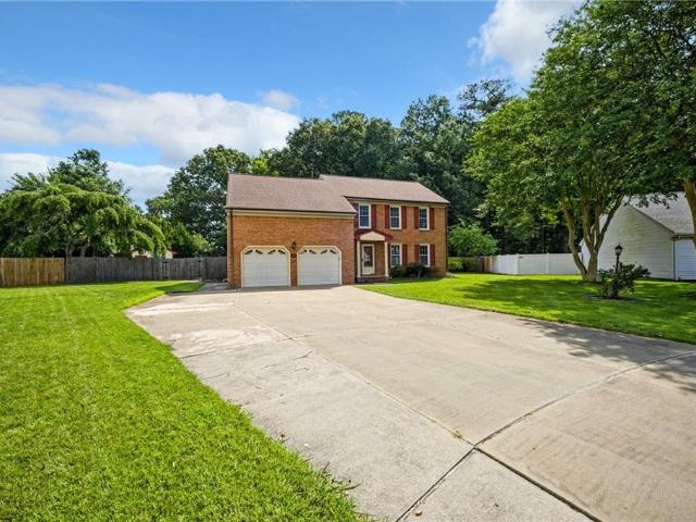 517 Three Oaks DR