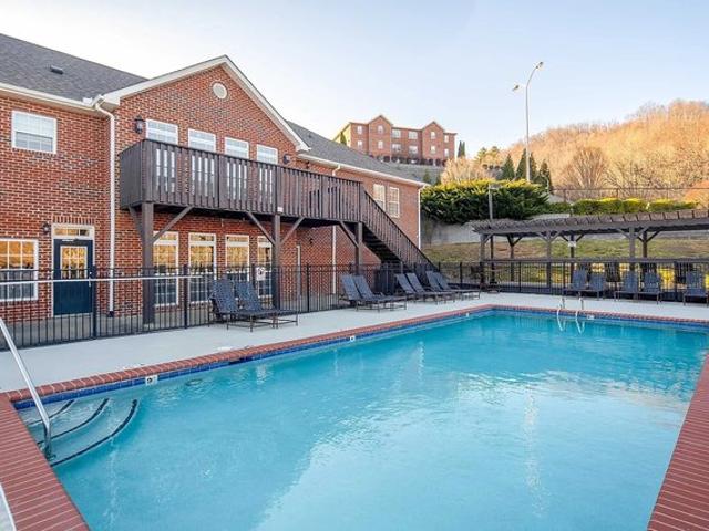 517 Yosef Dr, Boone, NC 28607