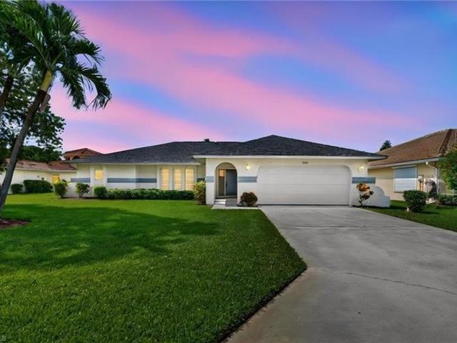 5184 Harrogate Ct, Naples, FL 34112