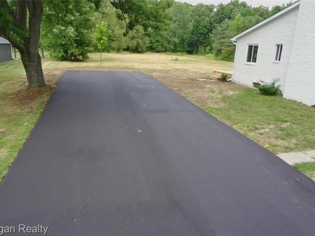 5184 W Carpenter Road