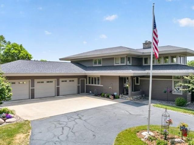 5185 Meadow Crossing Rd SW, Rochester, MN 55902