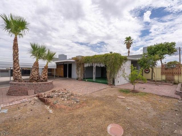 5185 Sun Valley Dr, Las Vegas, NV 89122