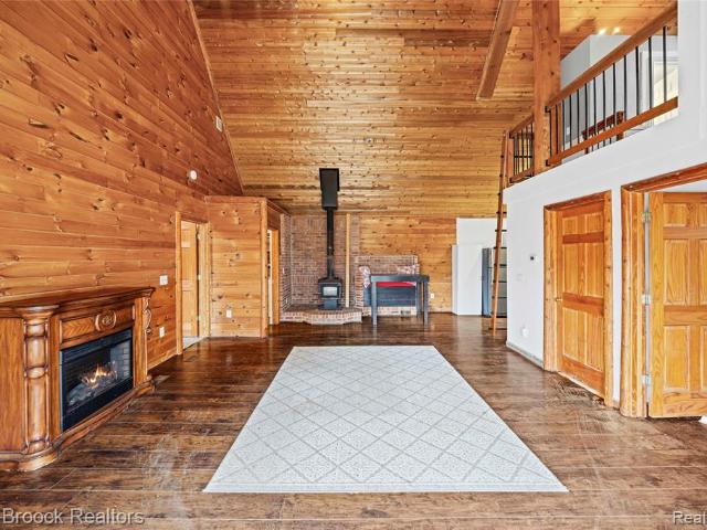 5186 Pinckney Road