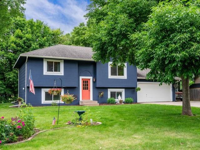 5187 Lannon Ave NE, Albertville, MN 55301