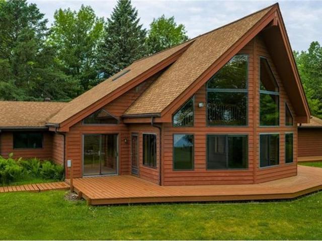 51892 Wildflower Dr, Bemidji, MN 56601