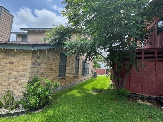 5180 Middlecoff Cir, Unit D, Corpus Christi, TX 78413 | MLS #462354 | Compass