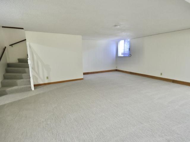 5180 Lincoln Drive 3 Bedroom Apartment for Rent at 5180 Lincoln Dr, Edina, MN 55436