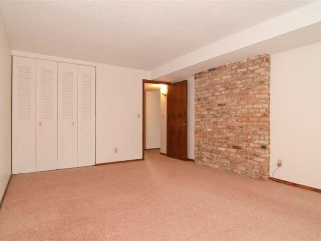 5180 Lincoln Drive 2 Bedroom Apartment for Rent at 5180 Lincoln Dr, Edina, MN 55436