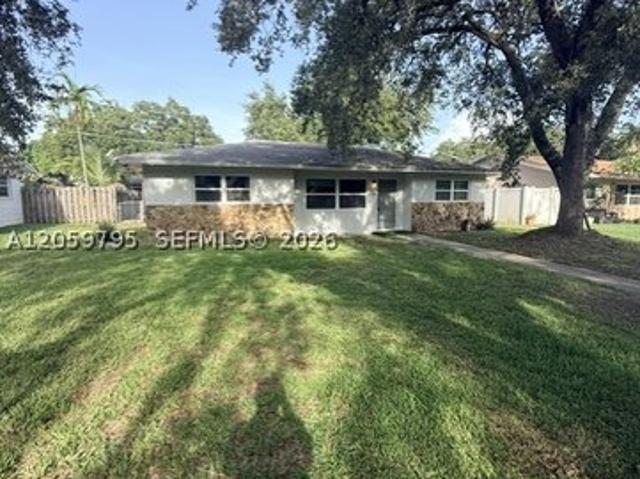 5180 SW 27th Ter, Dania Beach, FL 33312