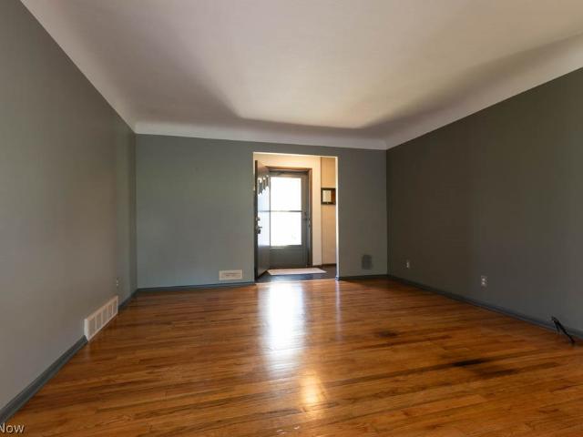 5180 Thornbury Road
