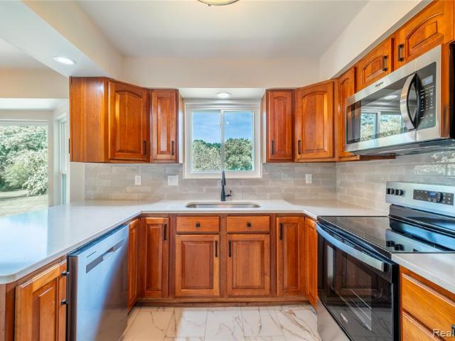 5181 Burnside Road