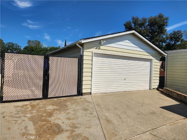 5181 Royal Oaks