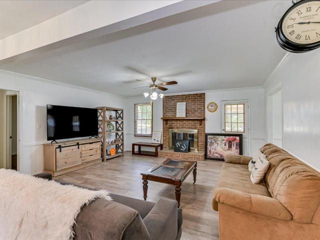 5182 Bluegrass Trail