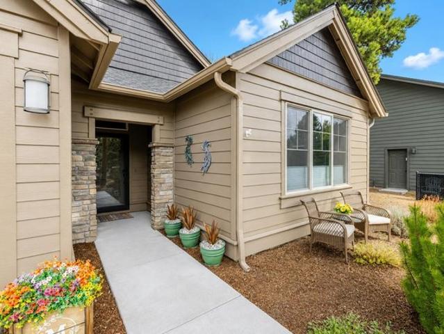 51833 Fordham Dr, La Pine, OR 97739