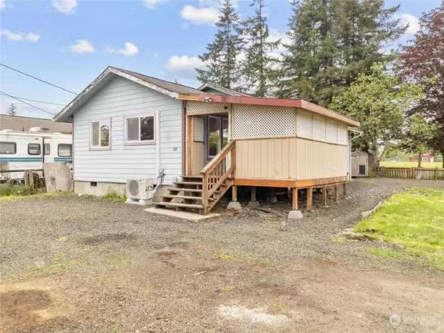 518 11TH ST, RAYMOND, WA 98577 Single Family Residence For Sal.