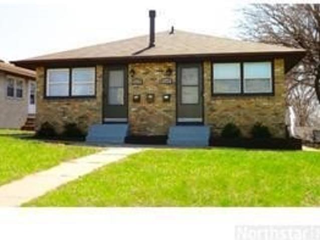 518 37th Ave NE, Minneapolis, MN 55421