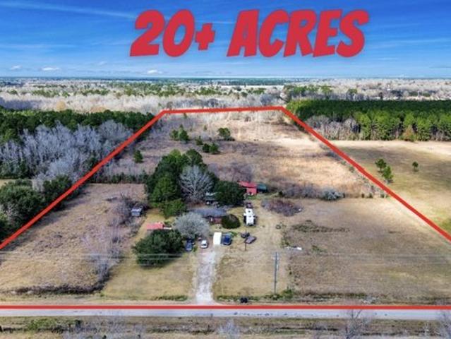 518 County Road 677, Dayton, TX 77535