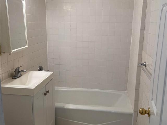 518 Adams St # Rear House