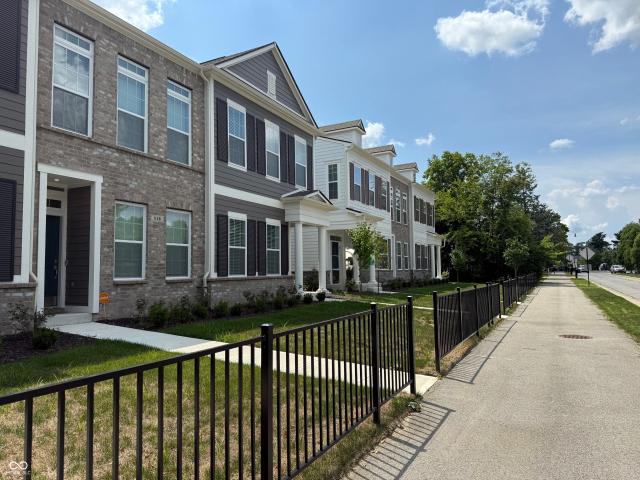 518 Gilder Dr, Carmel, IN 46032 | MLS #22088